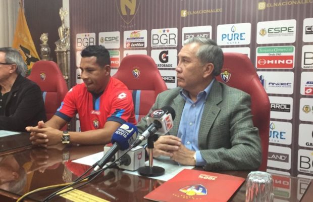Ángel Gracia firmó dos años con El Nacional - Area Deportiva